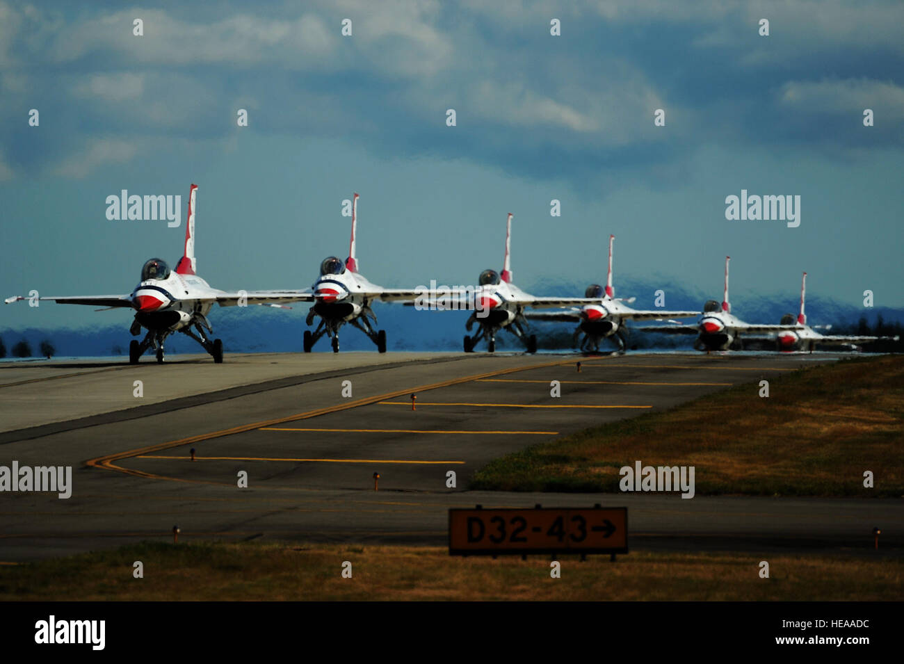 Expo conclusion hi-res stock photography and images - Alamy