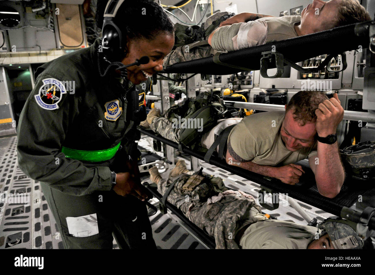 U.S. Air Force Staff Sgt. Laquita Mason, 43d Aeromedical Evacuation ...