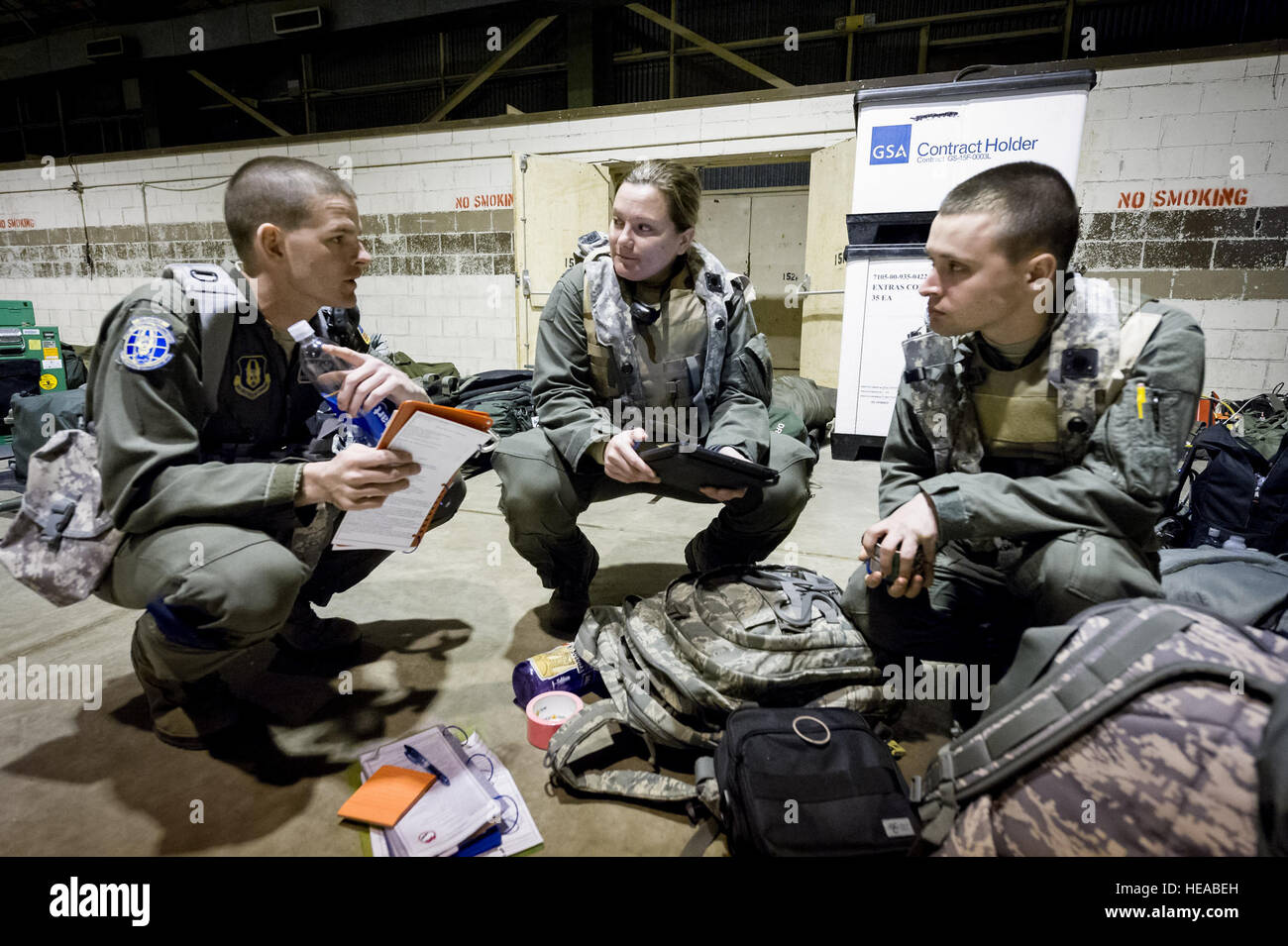 Observer/controller, trainer member, U.S. Air Force Master Sgt. Gary ...