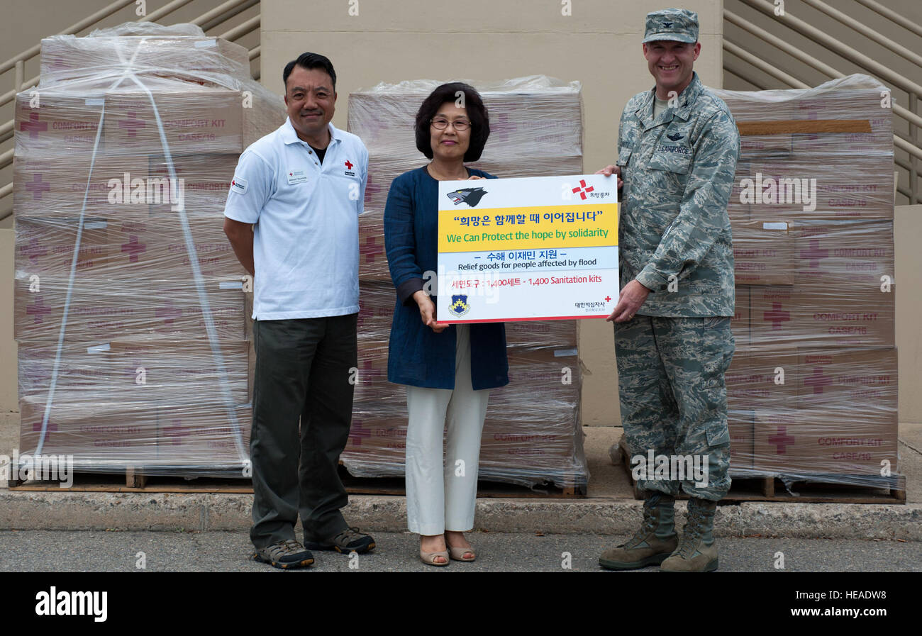 Personnel kunsan air base hi-res stock photography and images - Alamy