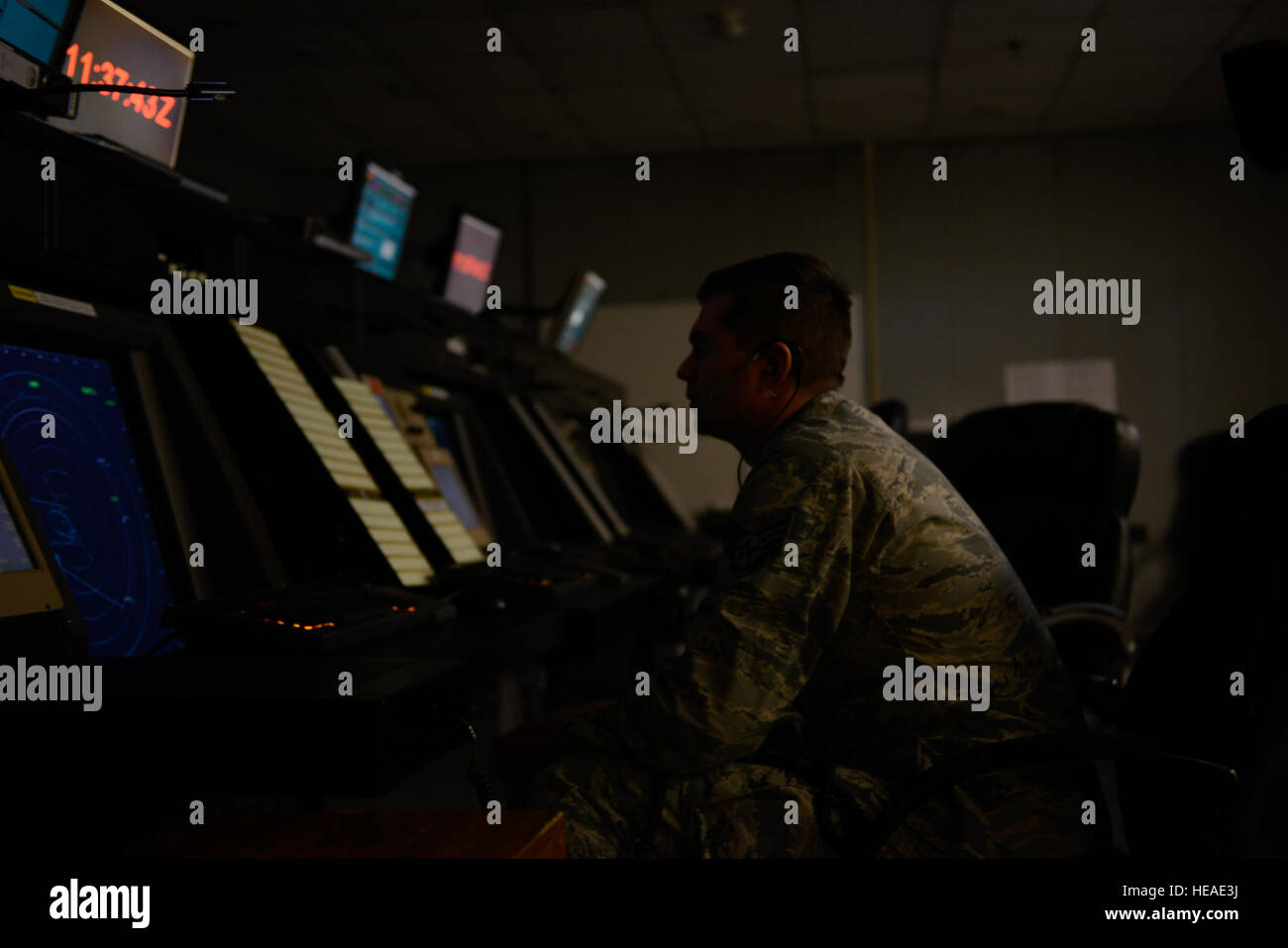 Air traffic control screen hi-res stock photography and images - Alamy