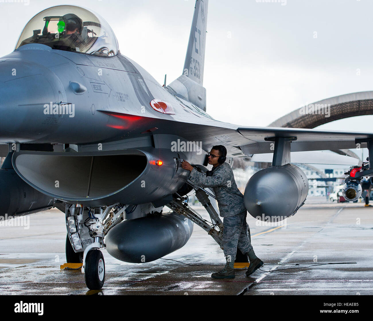 96th test wing f 16 fighting hi-res stock photography and images - Alamy