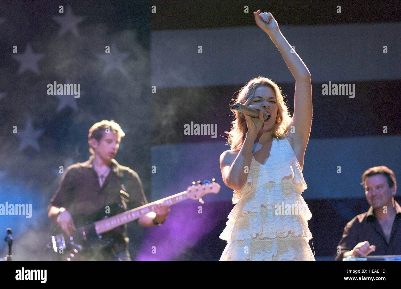 Ramstein Air Base Germany Countrypop Singer Leann Rimes Performs A Free Concert For Airmen
