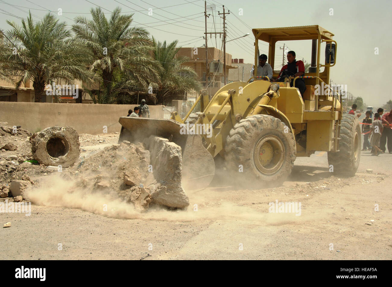 Wheeled front end loader hi-res stock photography and images - Alamy