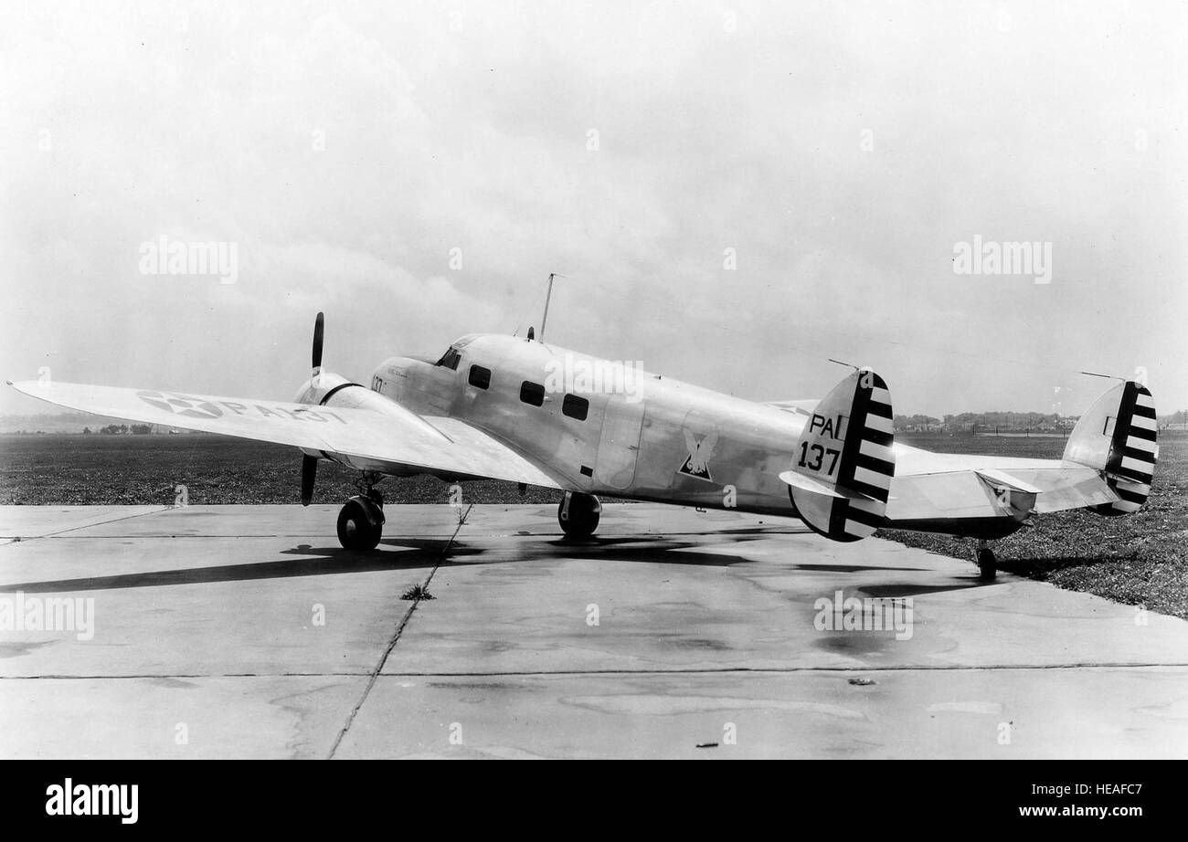 Lockheed C-40A aft view. (U.S. Air Force photo Stock Photo - Alamy