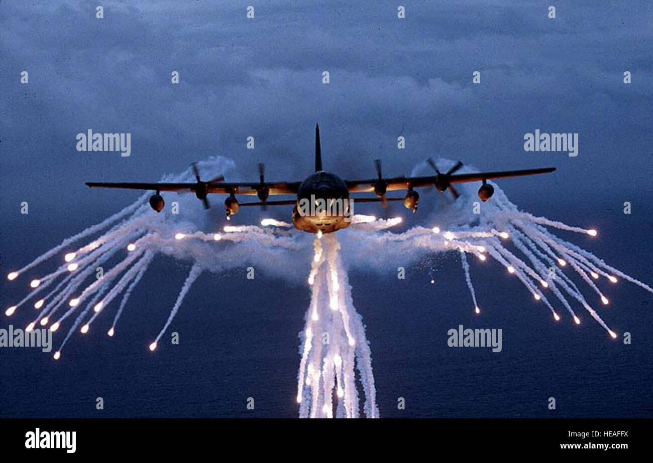 Terrain following radar hi-res stock photography and images - Alamy