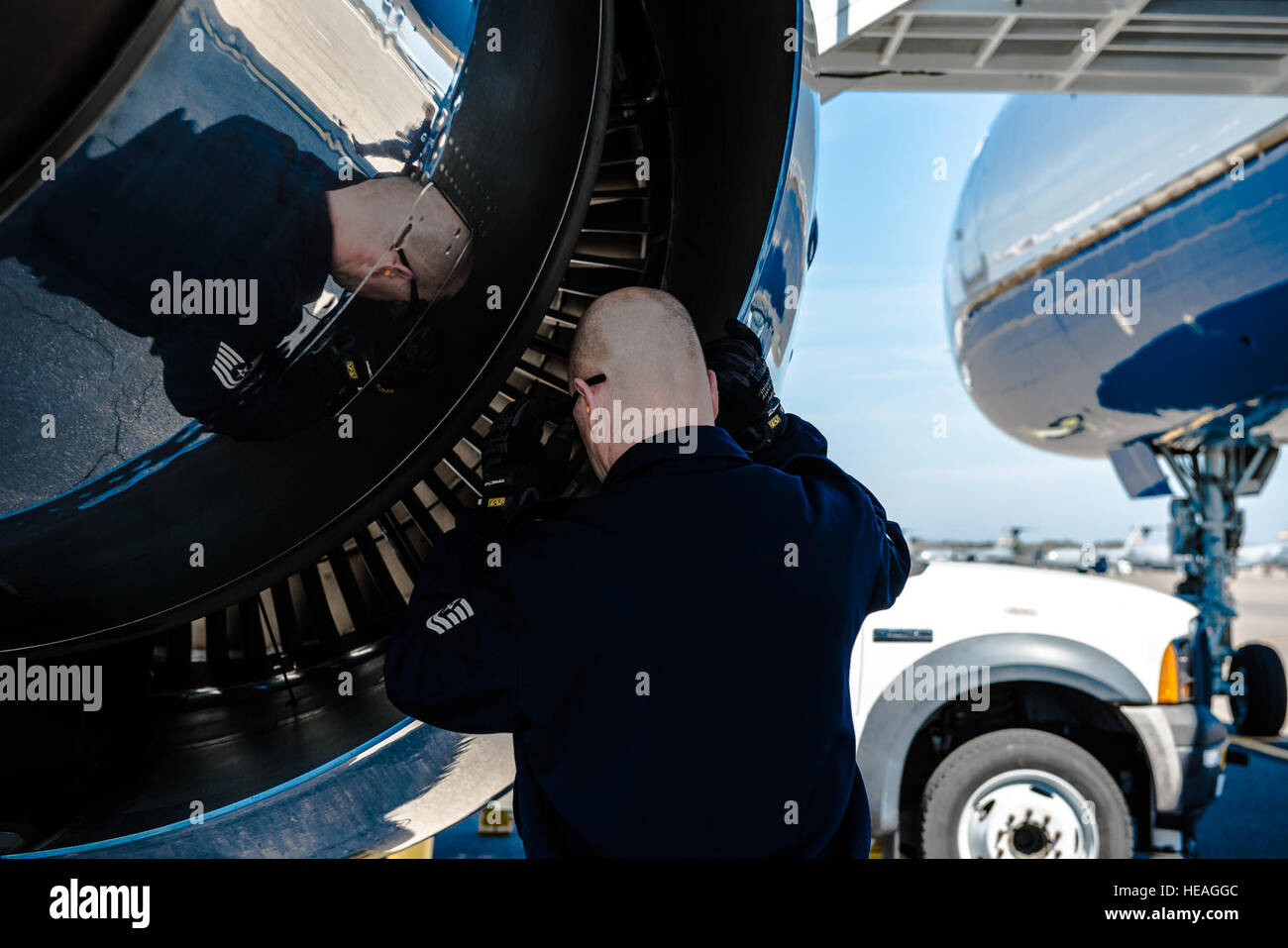 Tech Sgt. Chris Marsh, an 89th Maintenance Group flying crew chief ...