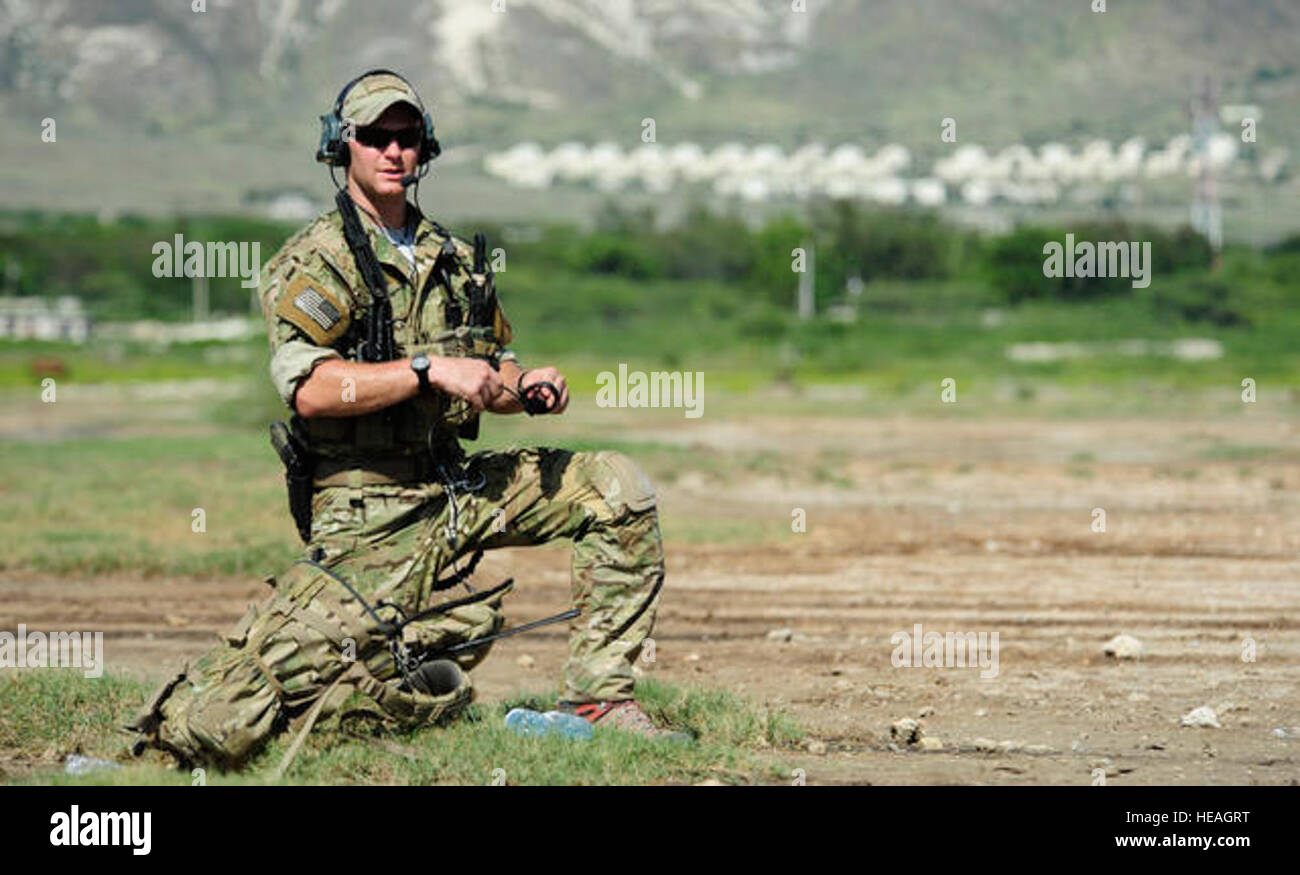 A U.S. Air Force combat controller from the 23rd Special Tactics ...