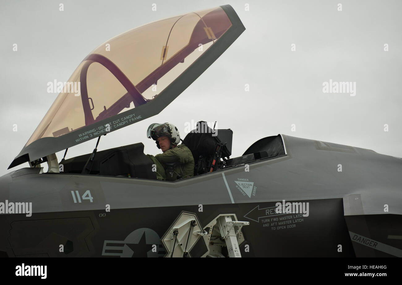 U.S. Marine Lt. Col. J.T. “Tank” Ryan, Marine Fighter Attack Training ...