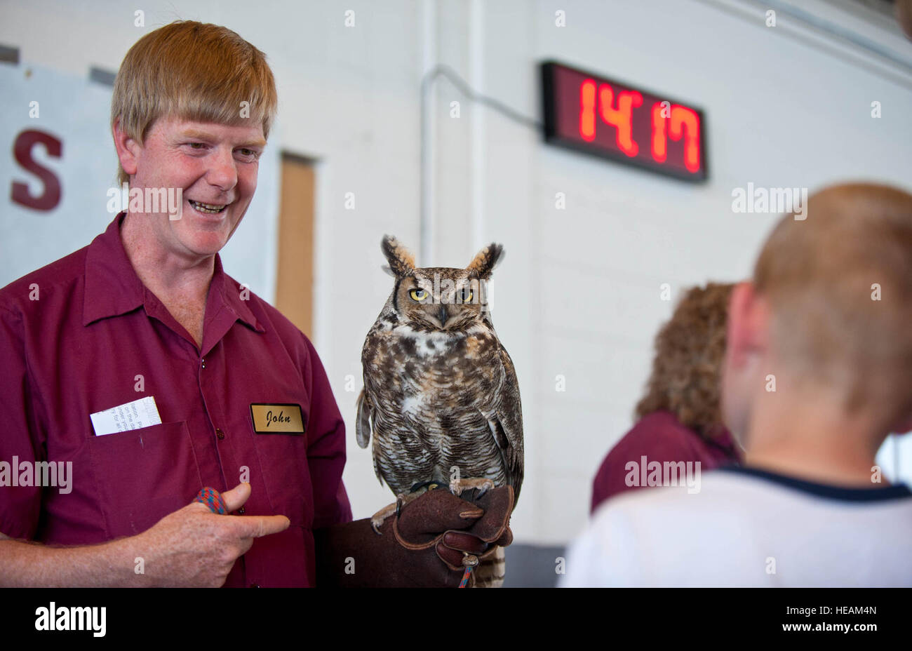 John Halverson, Black Hills Raptor Center bird handler, educates and ...