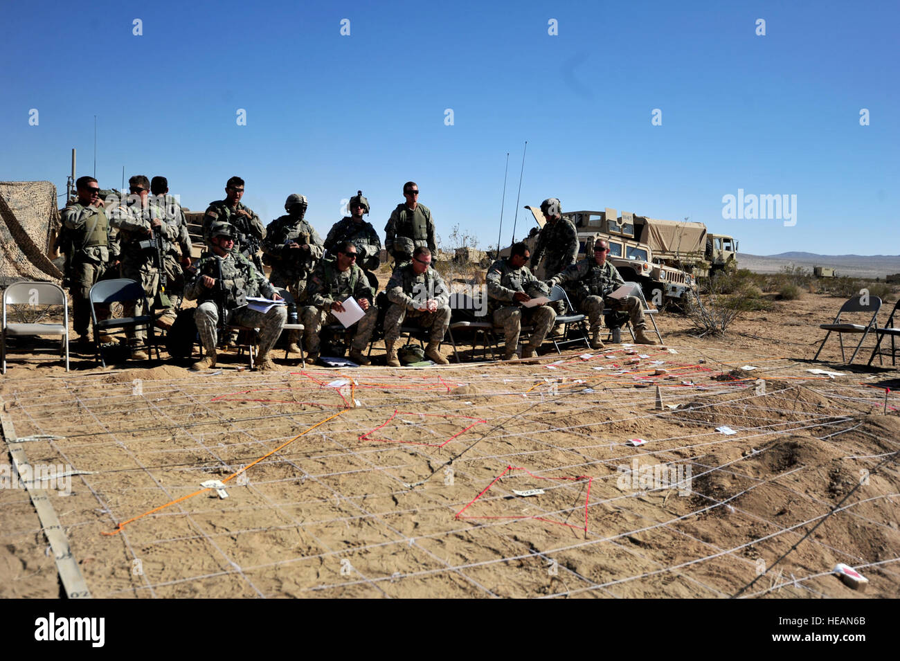 U.S. Soldiers assigned to the 1st Brigade Combat Team, 4th Infantry ...