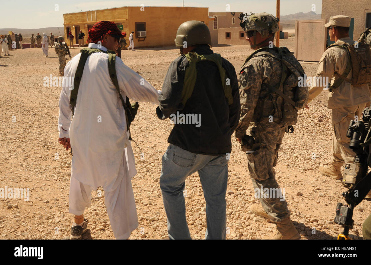 U.S. Army Soldiers with the 341st Military Police Platoon, escort ...