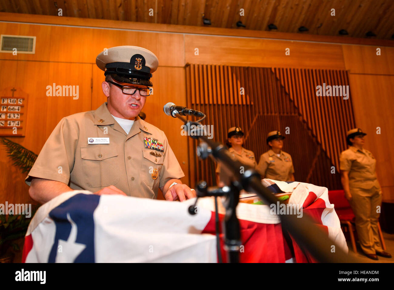 Command master chief beau willis hi-res stock photography and images ...