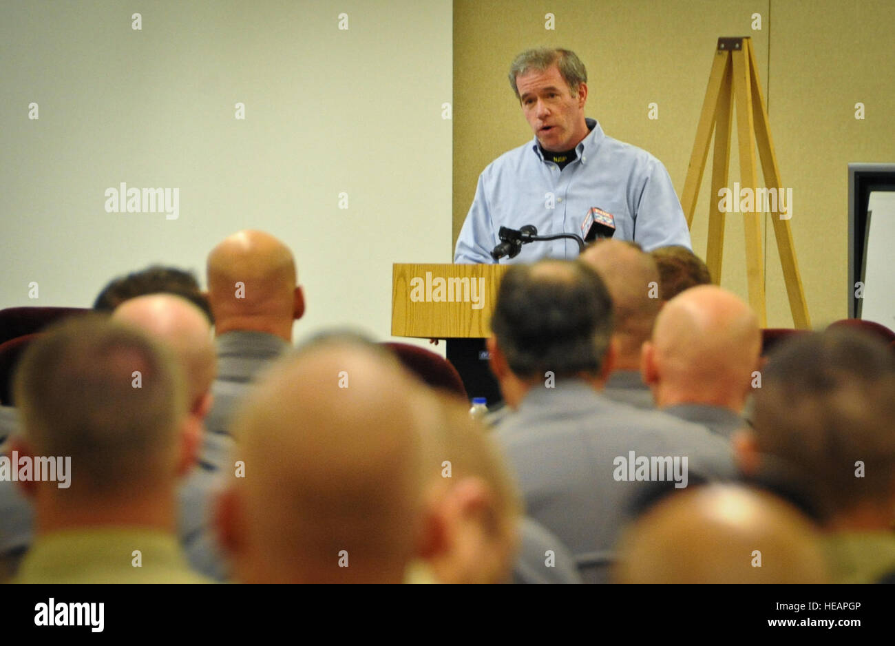 New Jersey Attorney General Jeffrey Chiesa speaks to state police ...