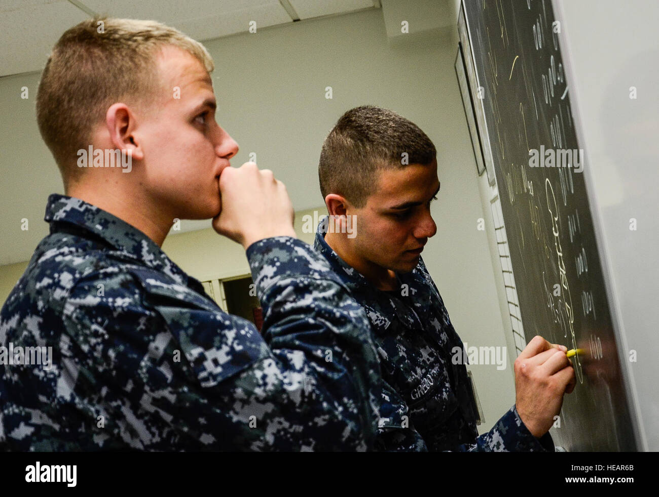 2/10/2015 - Naval Nuclear Power Training Command students study well ...
