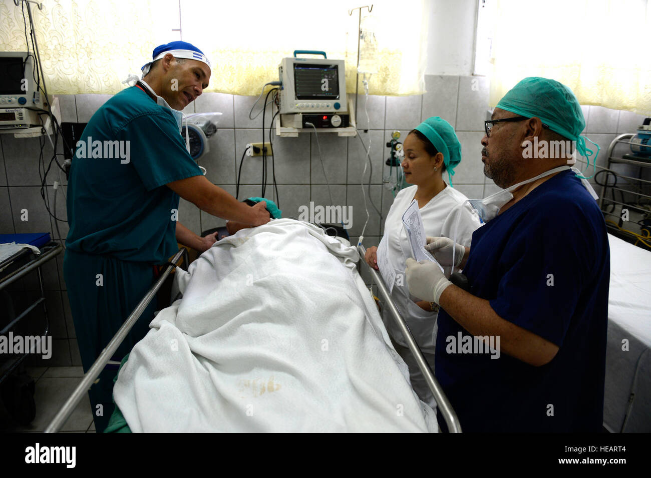 Hospital room 1980s hi-res stock photography and images - Alamy