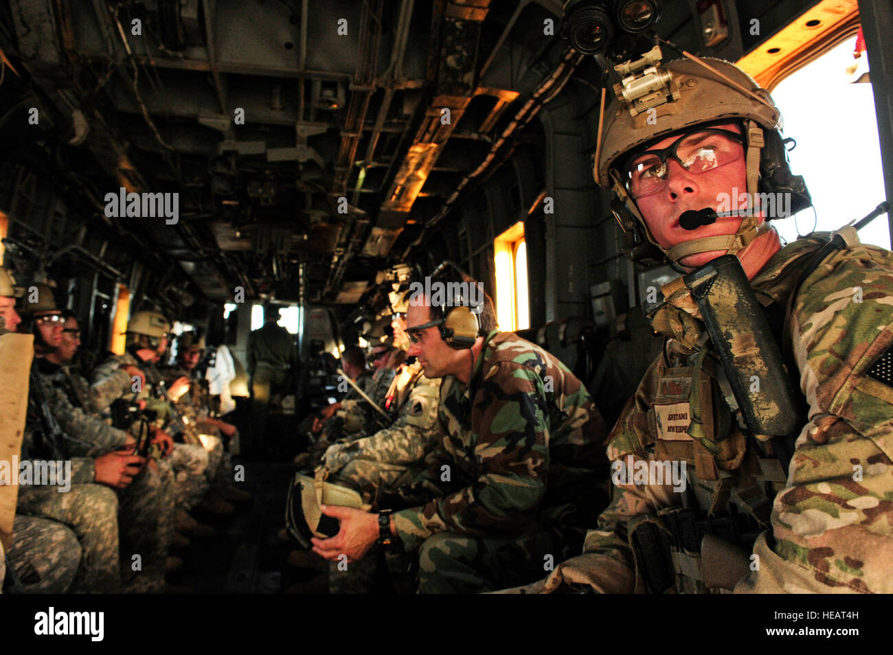 2nd battalion 138th field artillery hi-res stock photography and images ...