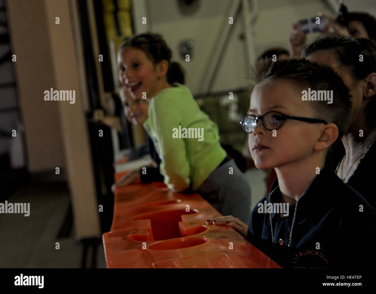 Families welcome airmen home hi-res stock photography and images - Alamy