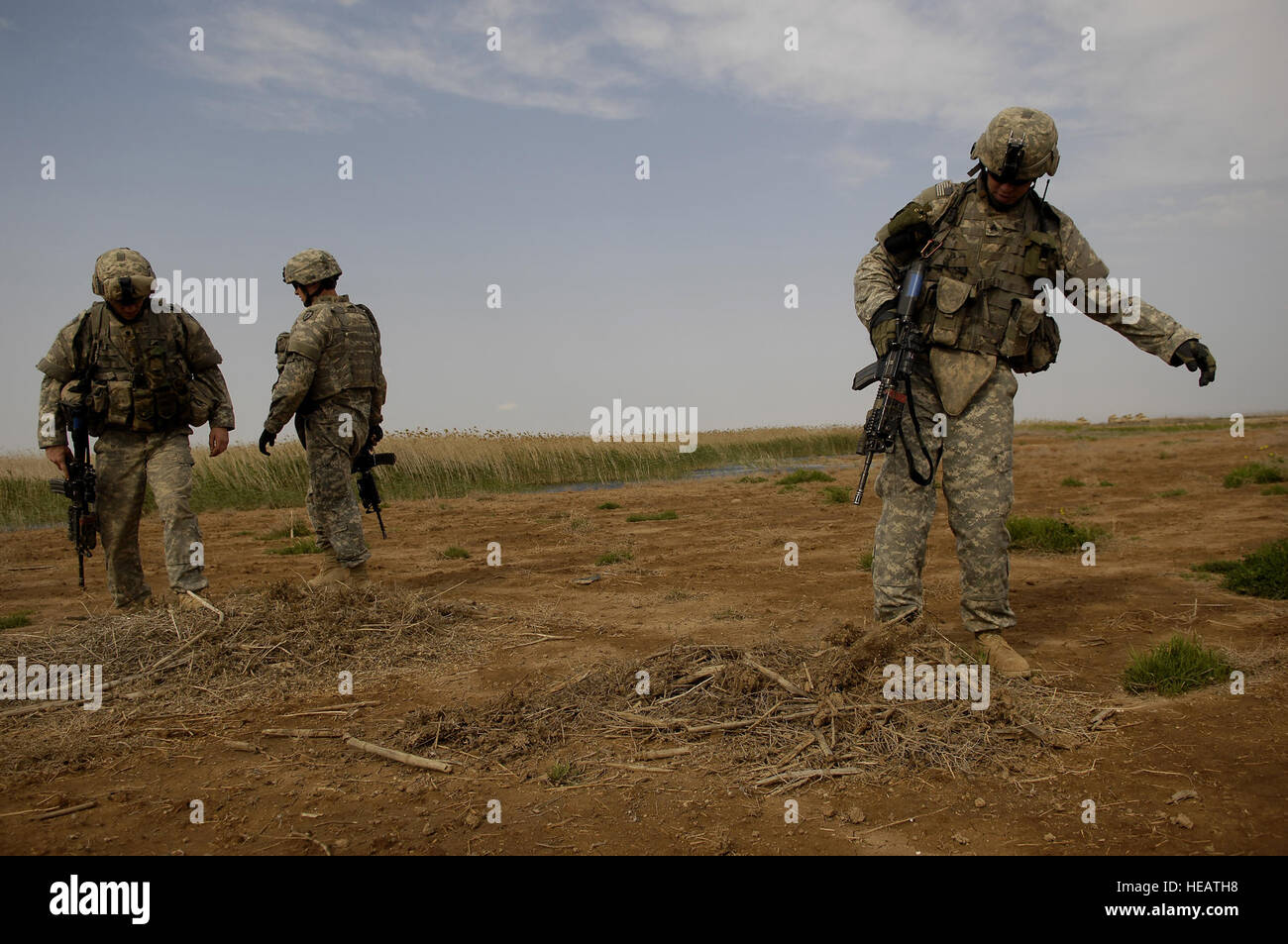Detonation wire hi-res stock photography and images - Alamy