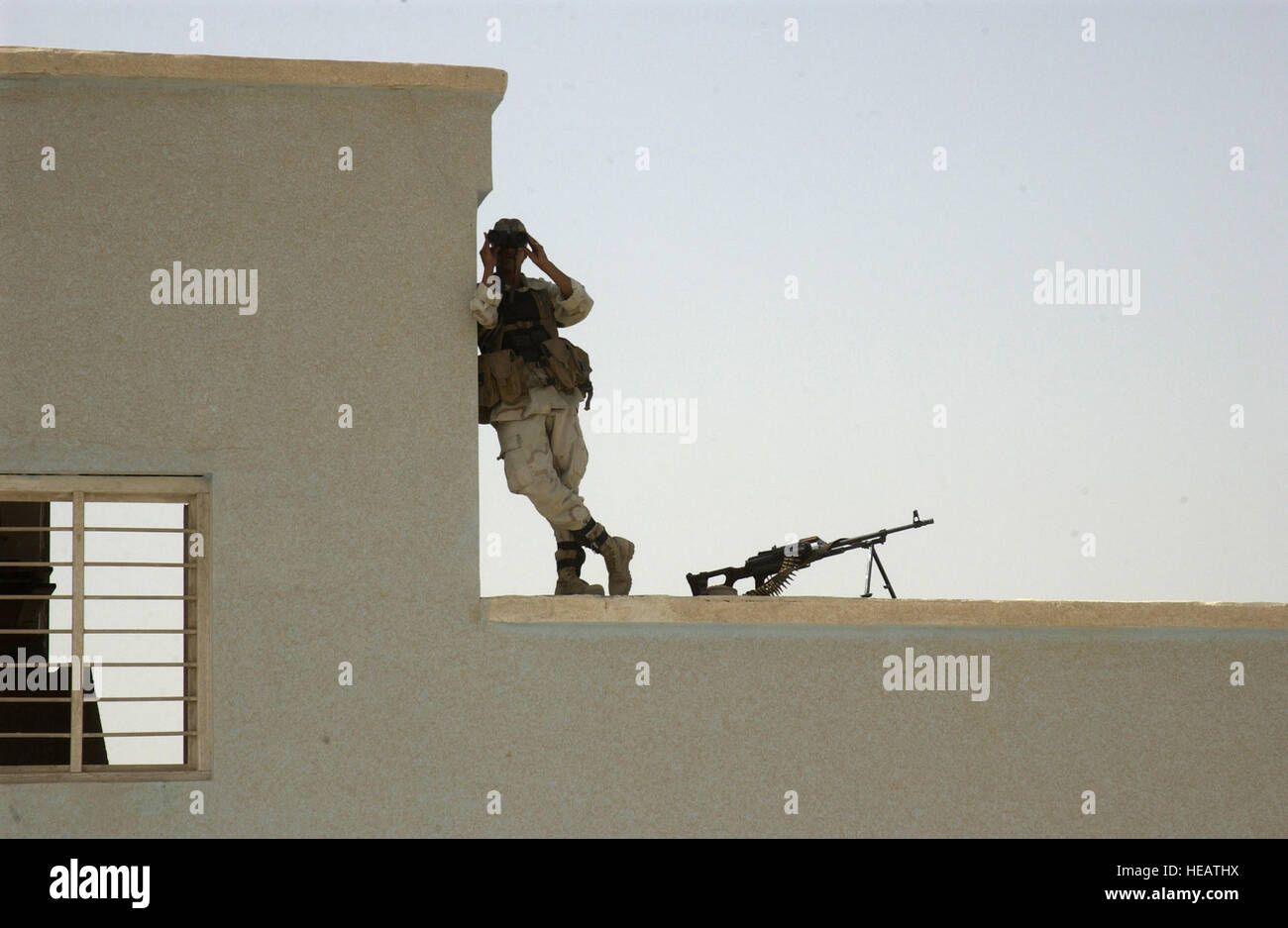 Soldier securing a perimeter hi-res stock photography and images - Alamy