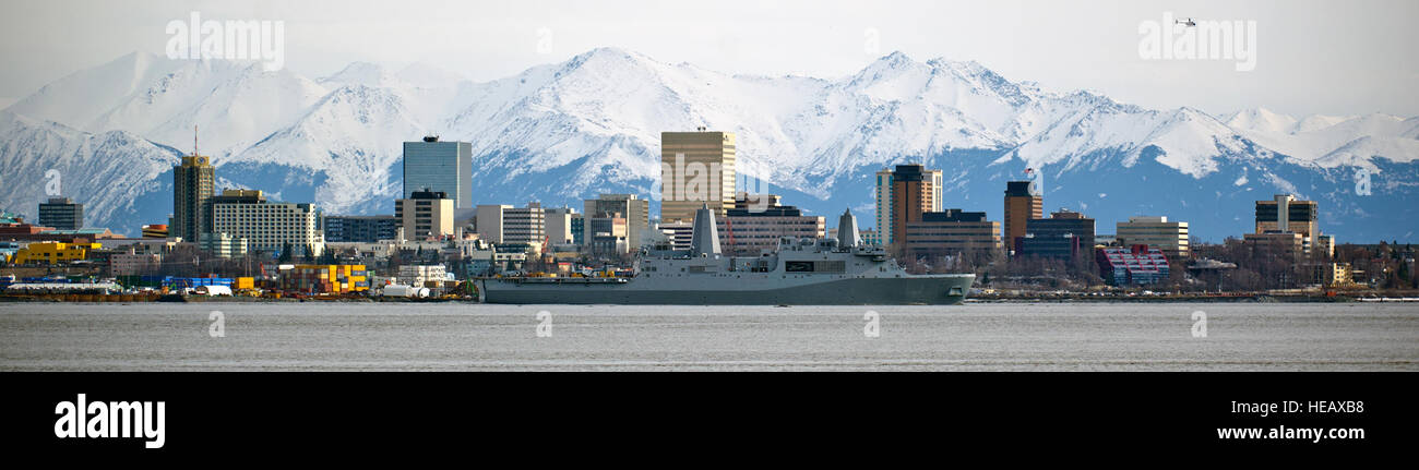 The USS Anchorage (LPD-23), a San Antonio-class amphibious transport ...