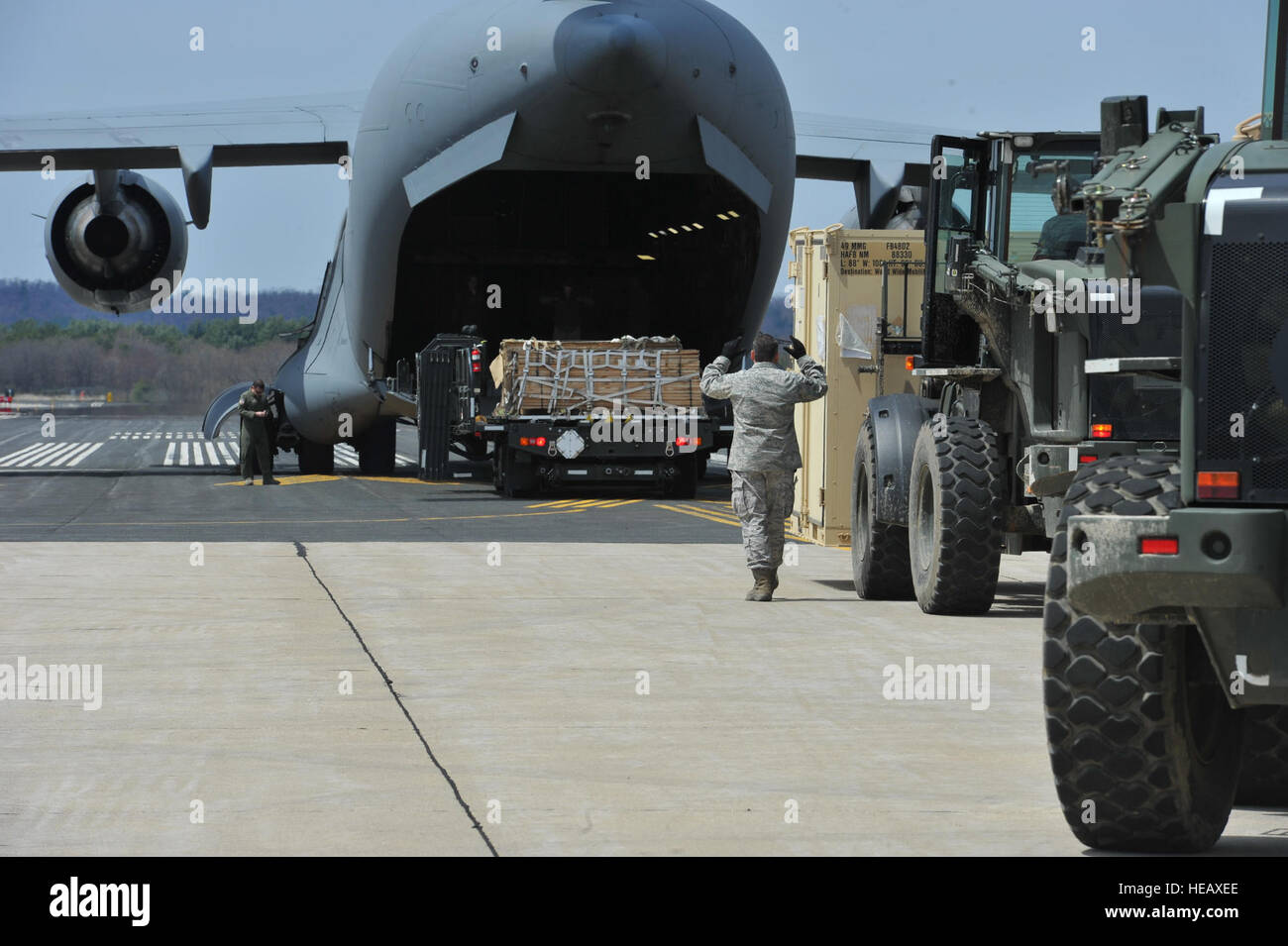 U.S. Air Force airmen from the 30th Aerial Port Squadron (APS), Niagara ...