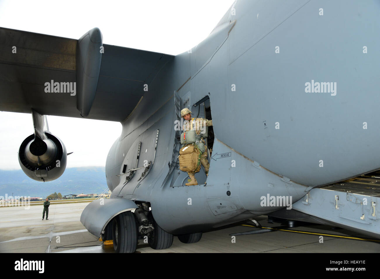 U S Army Staff Sgt Alexis High Resolution Stock Photography and Images ...