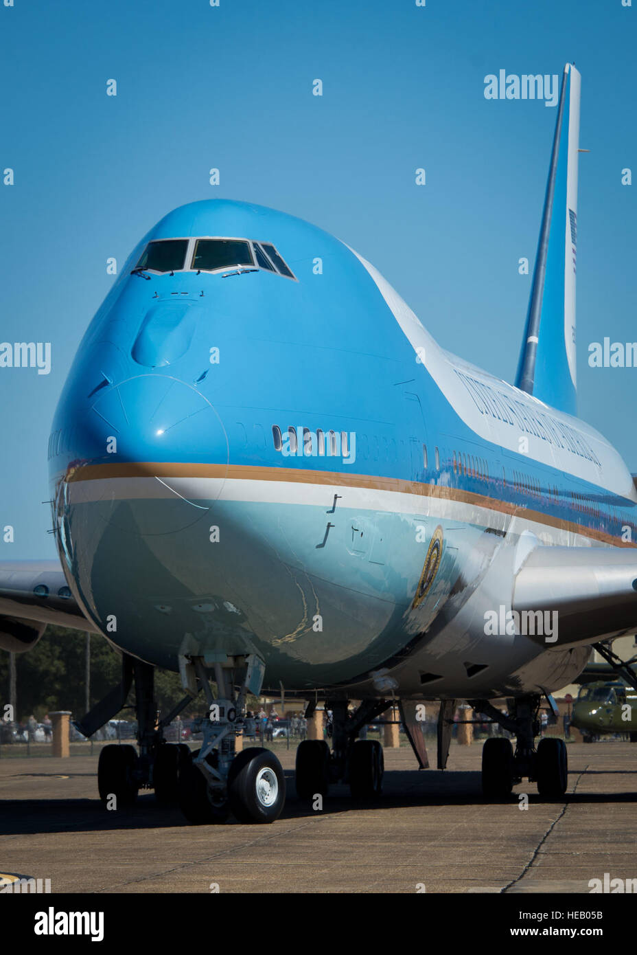 President Barack Obama arrives on Air Force One at Maxwell Air Force ...