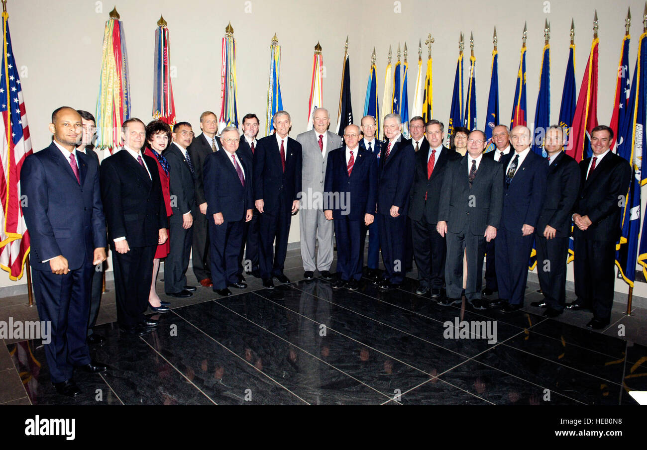 Secretary of the Air Force Michael Wynne, center, stands with the 2006 ...