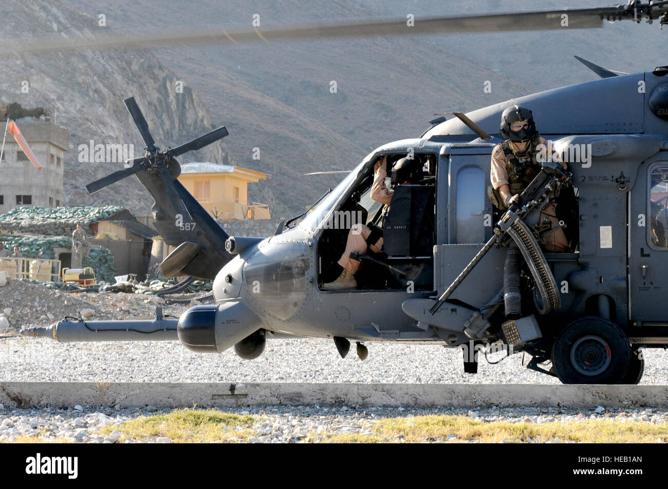KUNAR PROVINCE, Afghanistan – A U.S Air Force UH-60 Blackhawk ...