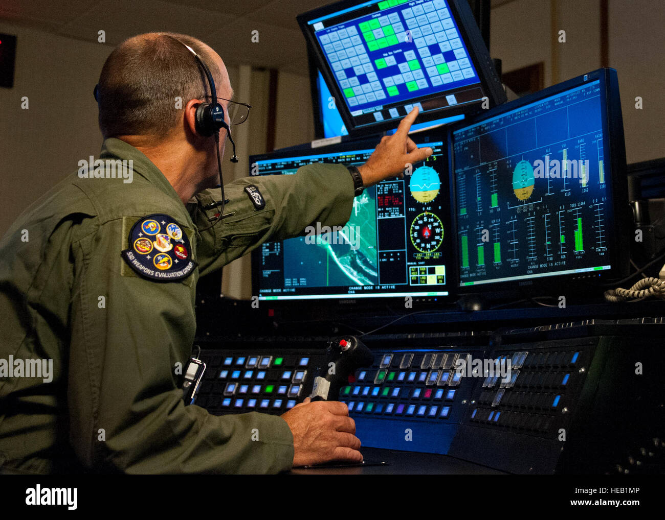 Retired Lt. Col. Thomas Mudge, a ground controller for the 82nd Aerial ...