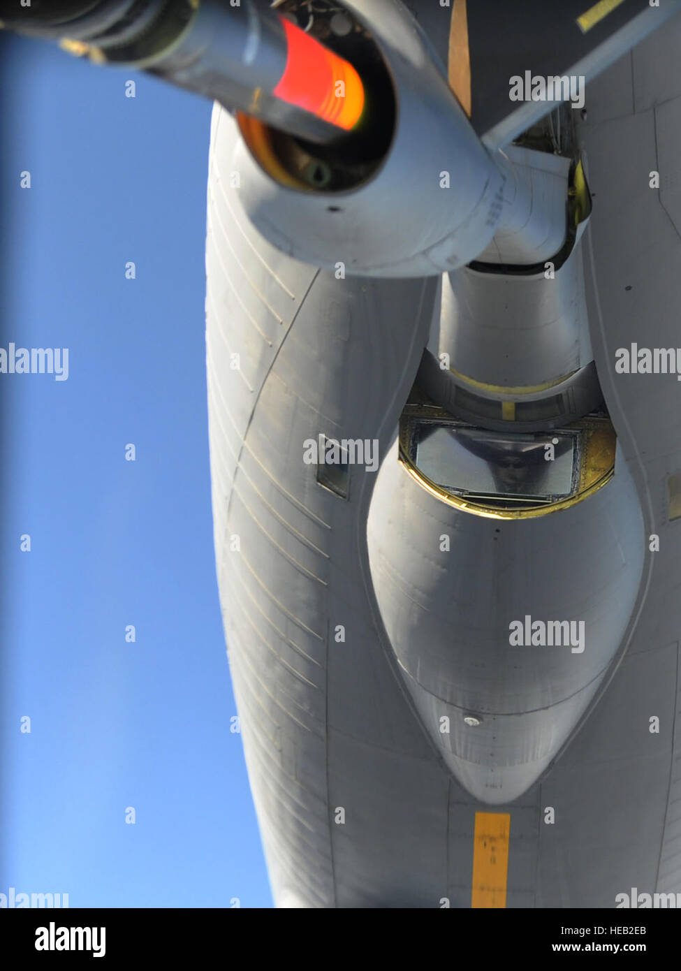 Guiding refueling boom hi-res stock photography and images - Alamy