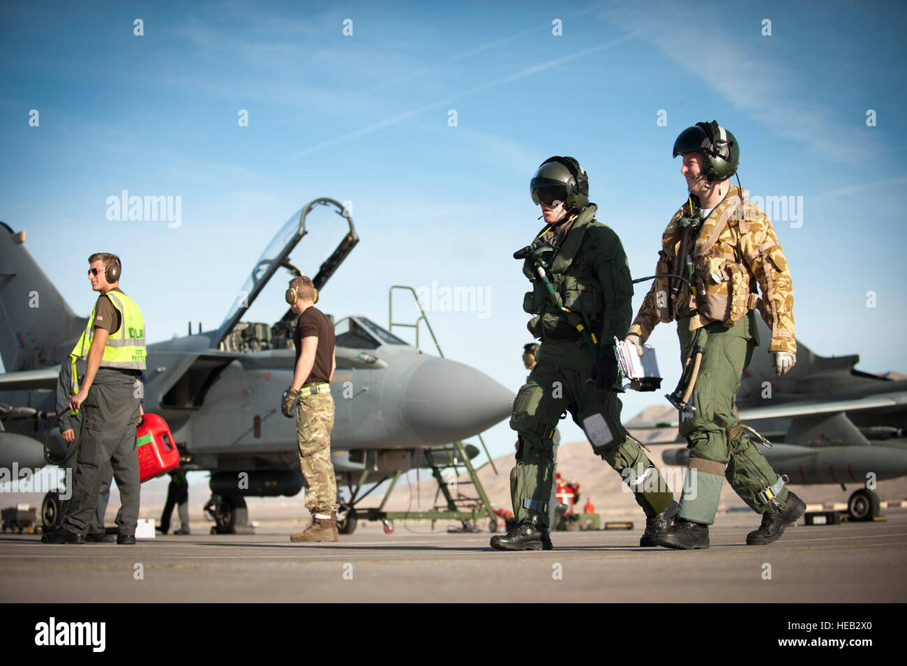 Royal Air Force Flight Lt. Richard Woods (right), and Squadron Leader ...