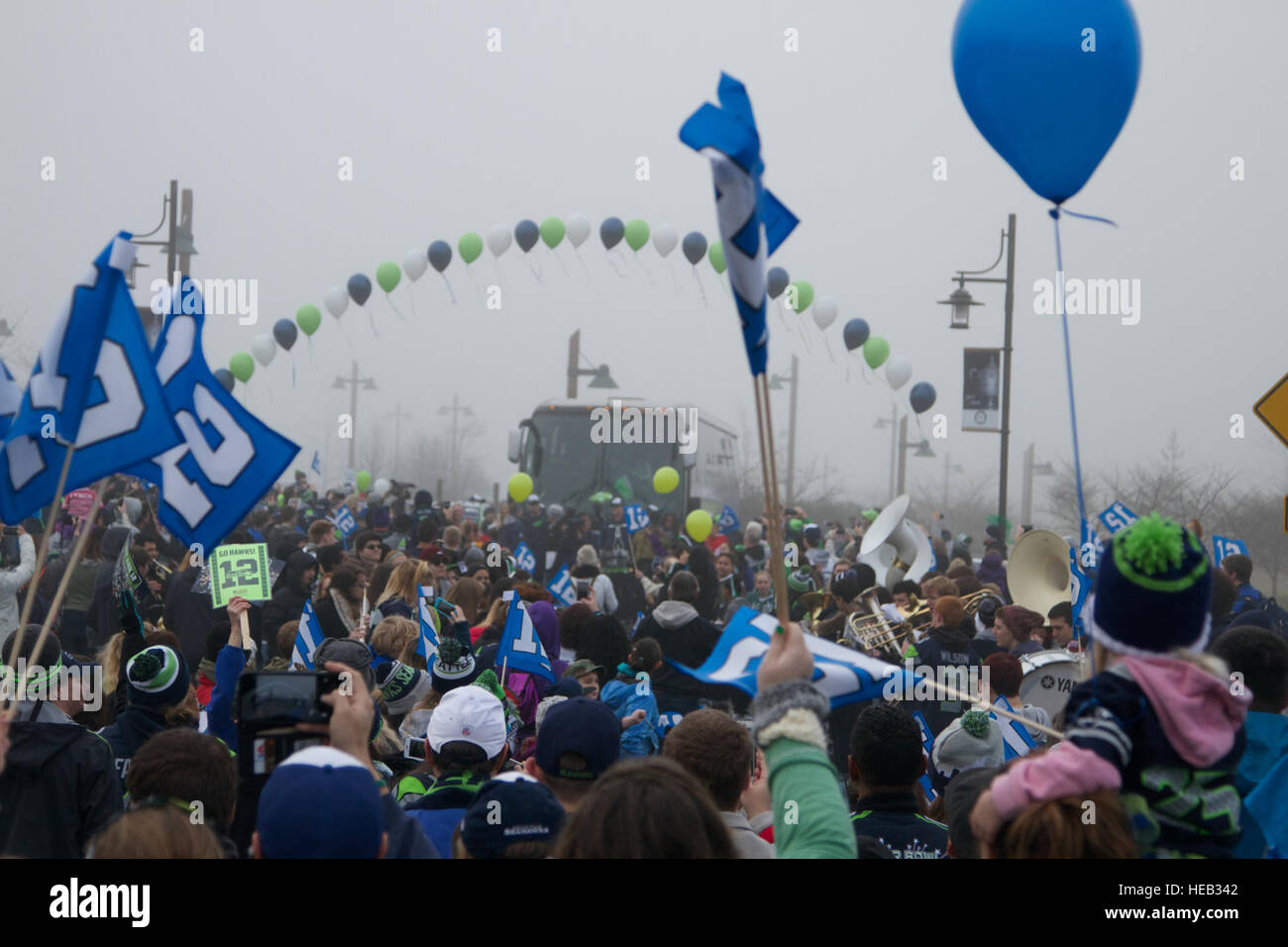 The seattle seahawks cheerleaders hi-res stock photography and images ...
