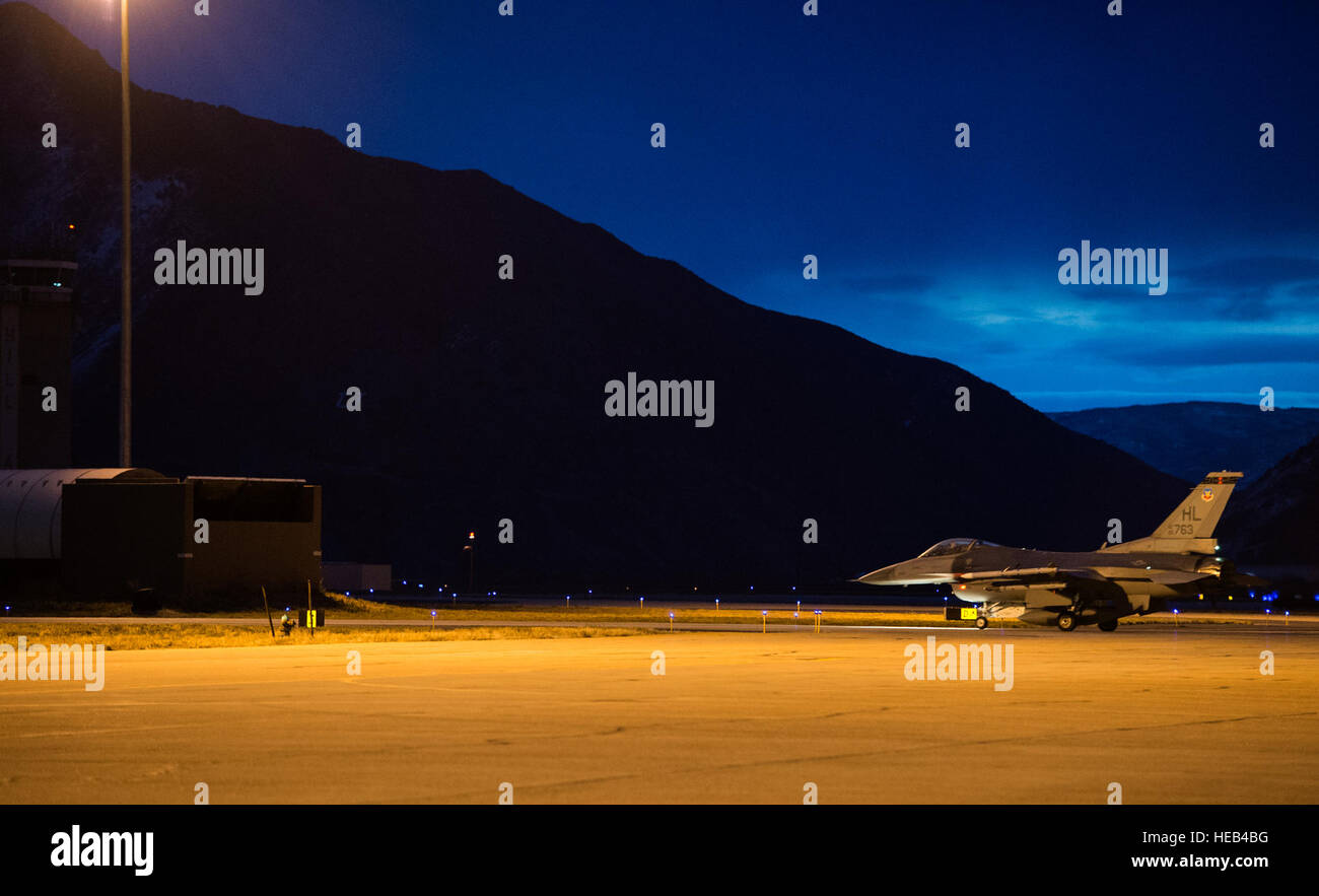 A 421st Fighter Squadron F-16 Fighting Falcon prepares for a launch for ...