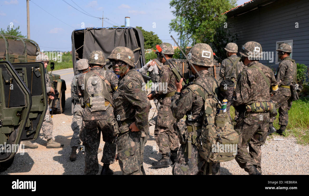 The 51st Security Forces Squadron and Republic of Korea Army members ...