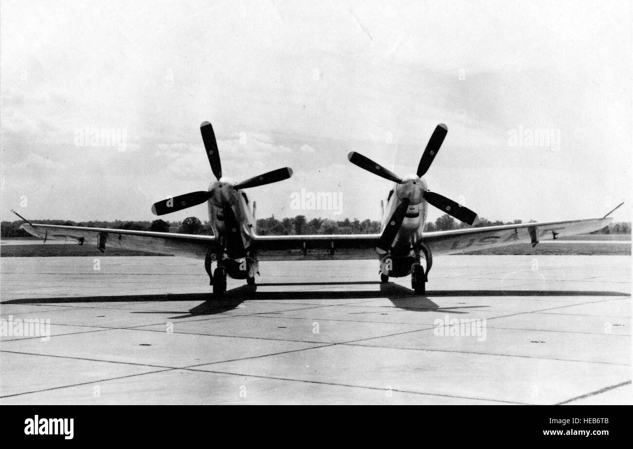 F 82e hi-res stock photography and images - Alamy