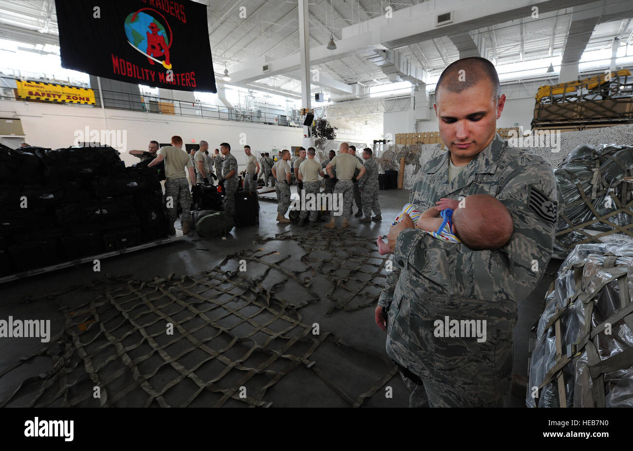 Us global operations center hi-res stock photography and images - Alamy