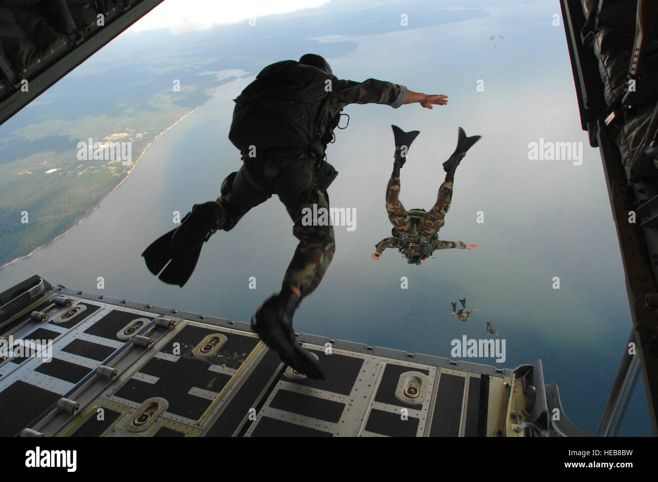 U.S. Air Force Airmen from the 720th Special Tactics Group out of ...