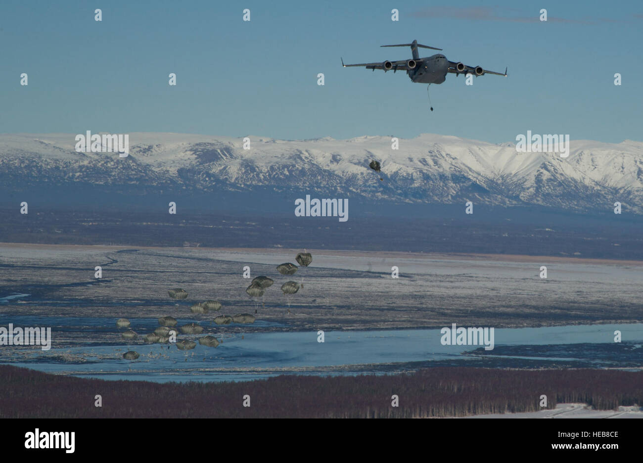 Soldiers assigned to the 725th Brigade Support Battalion, 4th Infantry ...