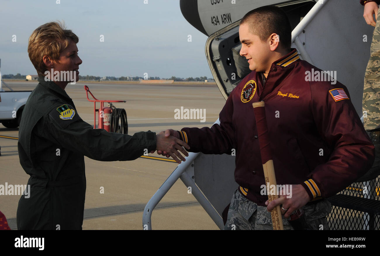 Col. Kristin Goodwin, 2nd Bomb Wing commander greets Minot Air Force ...