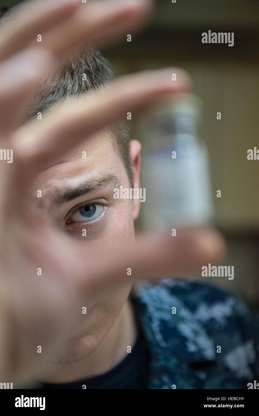 Crash cart hi-res stock photography and images - Alamy