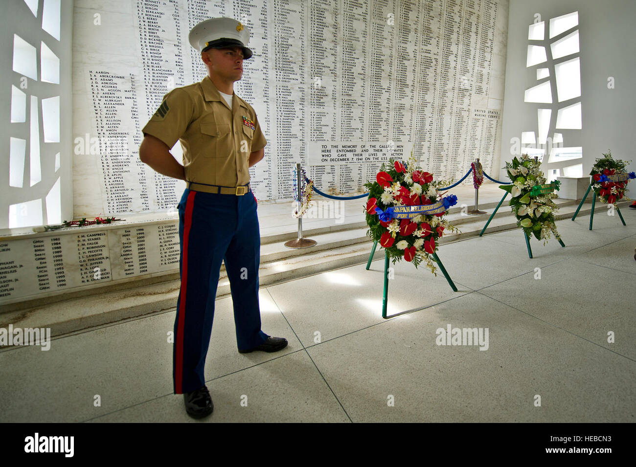 Uss arizona memorial 50th anniversary commemoration ceremony hi-res ...