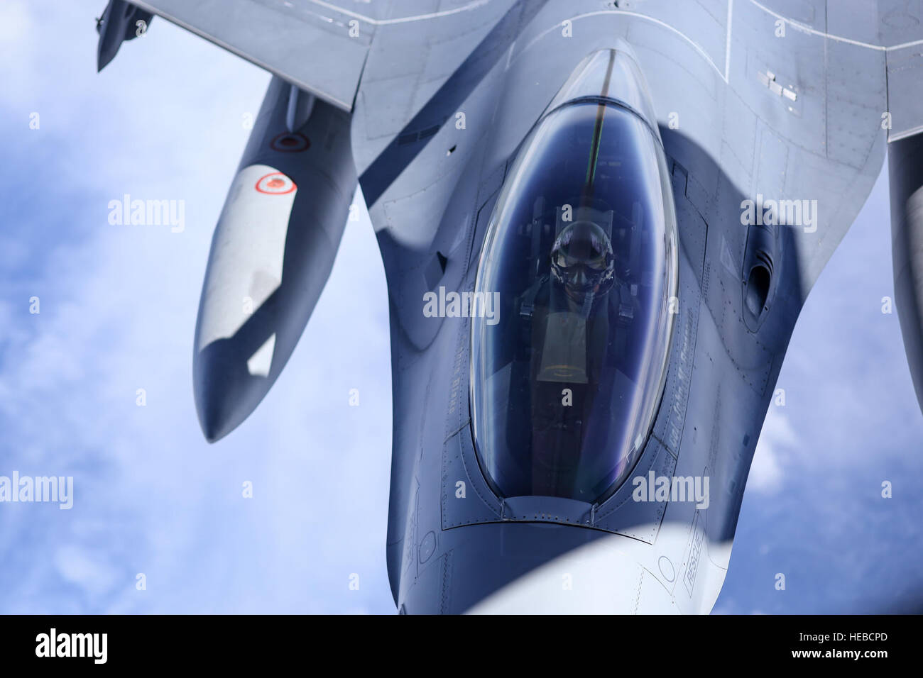 A U.S. Air Force F-16 Fighting Falcon aircraft pilot watches position ...