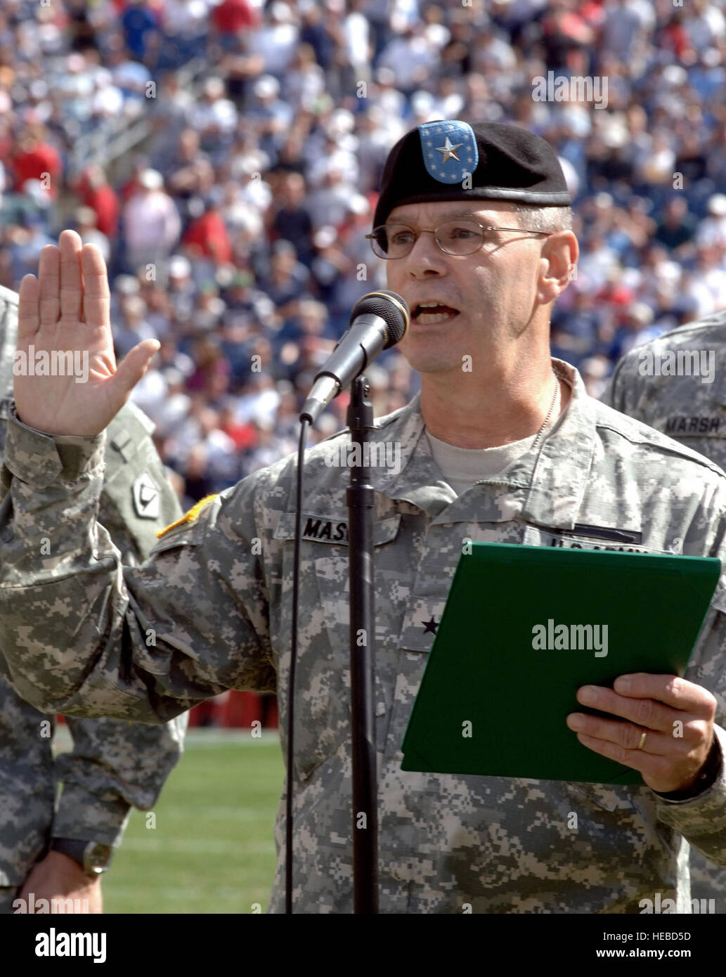 Brigadier General Oliver Mason enlists hundreds into the Army National ...