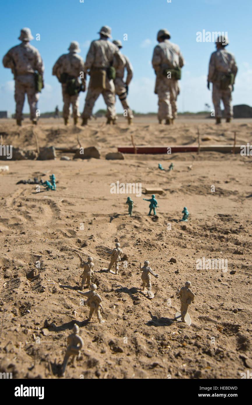 Japanese Ground Self Defense Forces members assemble into a diamond ...