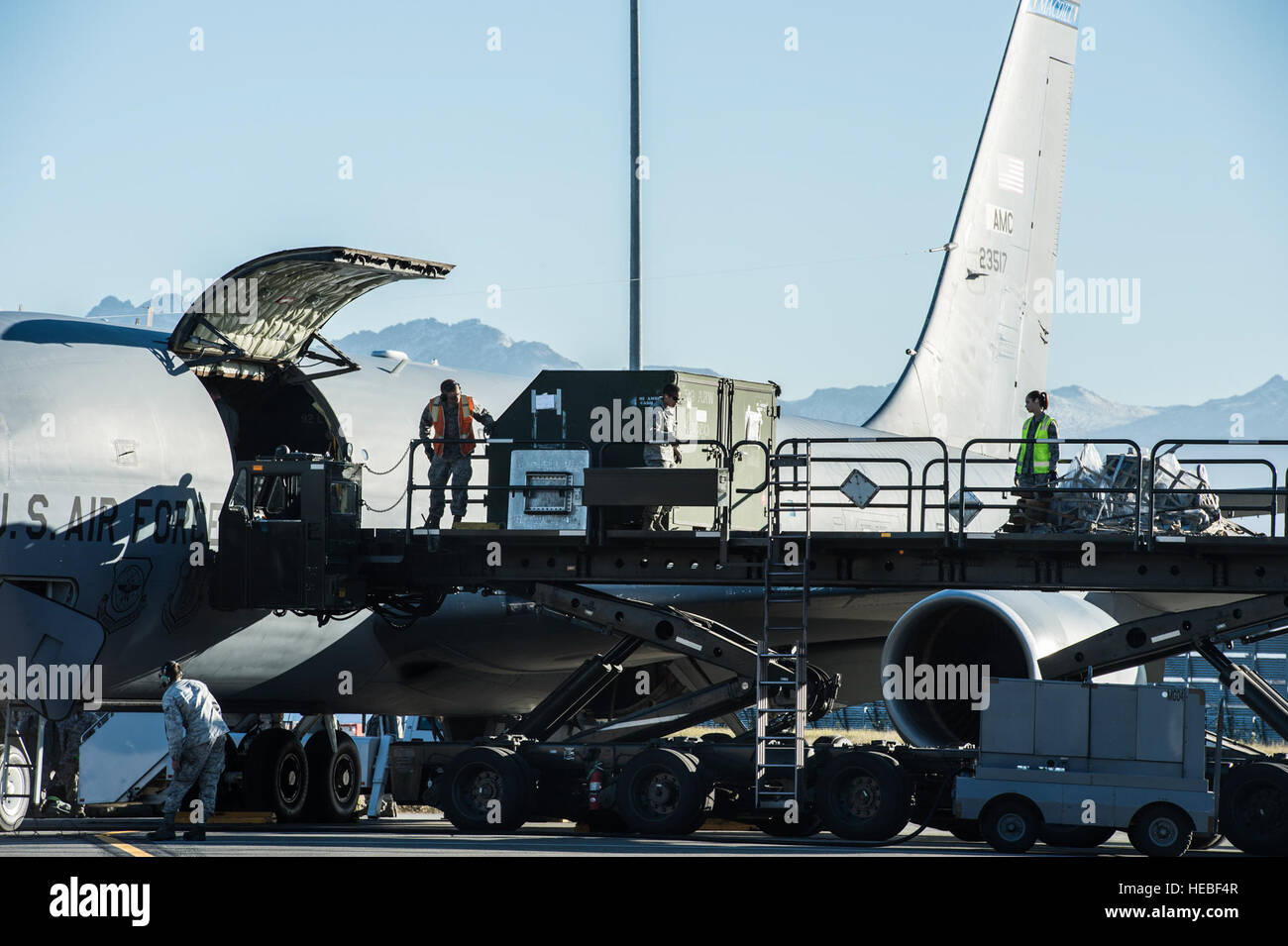 Vigilant shield field training exercise 2016 hi-res stock photography ...