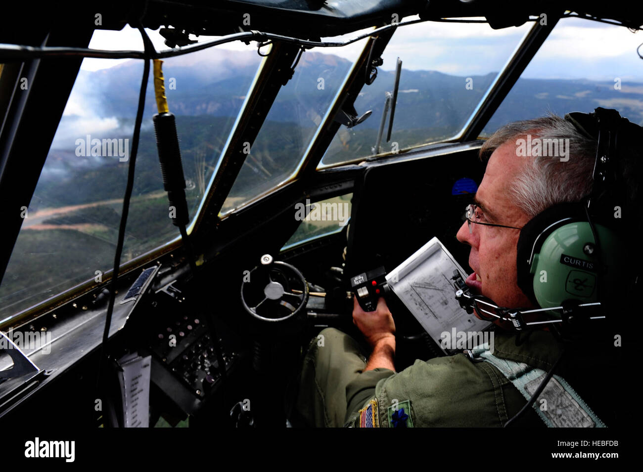 302 airlift wing hi-res stock photography and images - Alamy