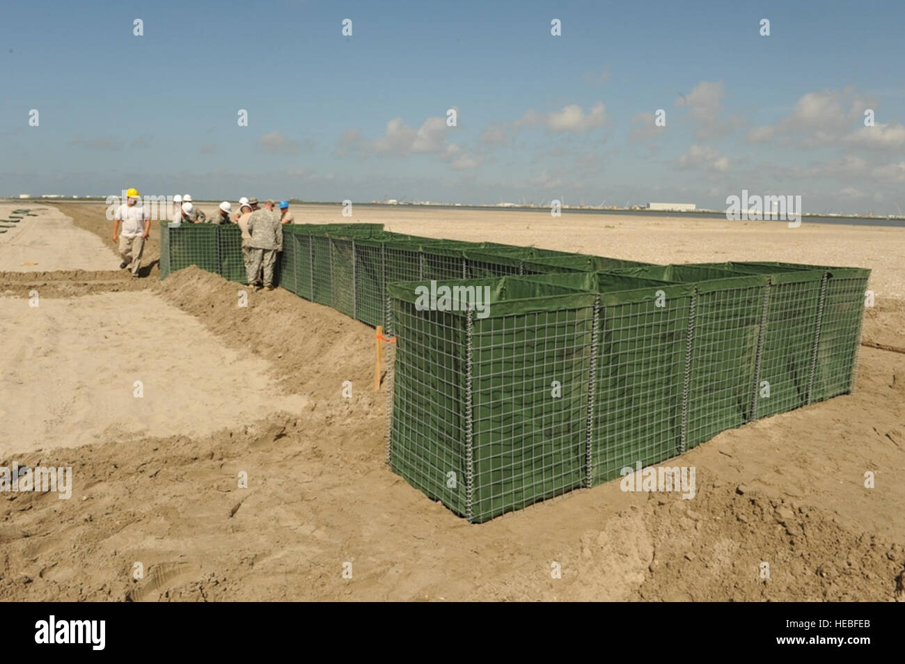 Hesco wall protection hi-res stock photography and images - Alamy