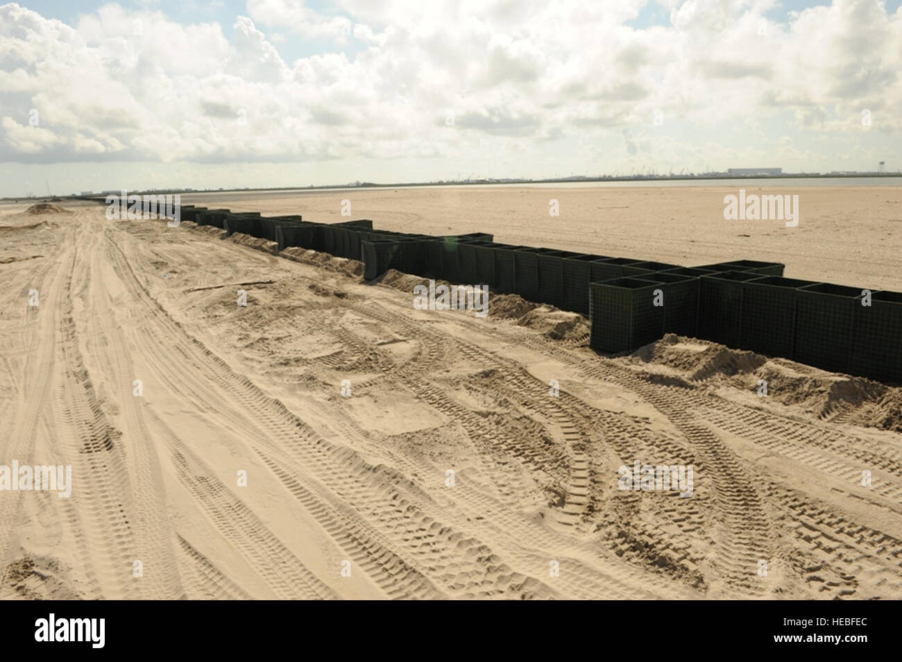 Soldiers of the Louisiana National Guard's 527th and 769th Engineer ...